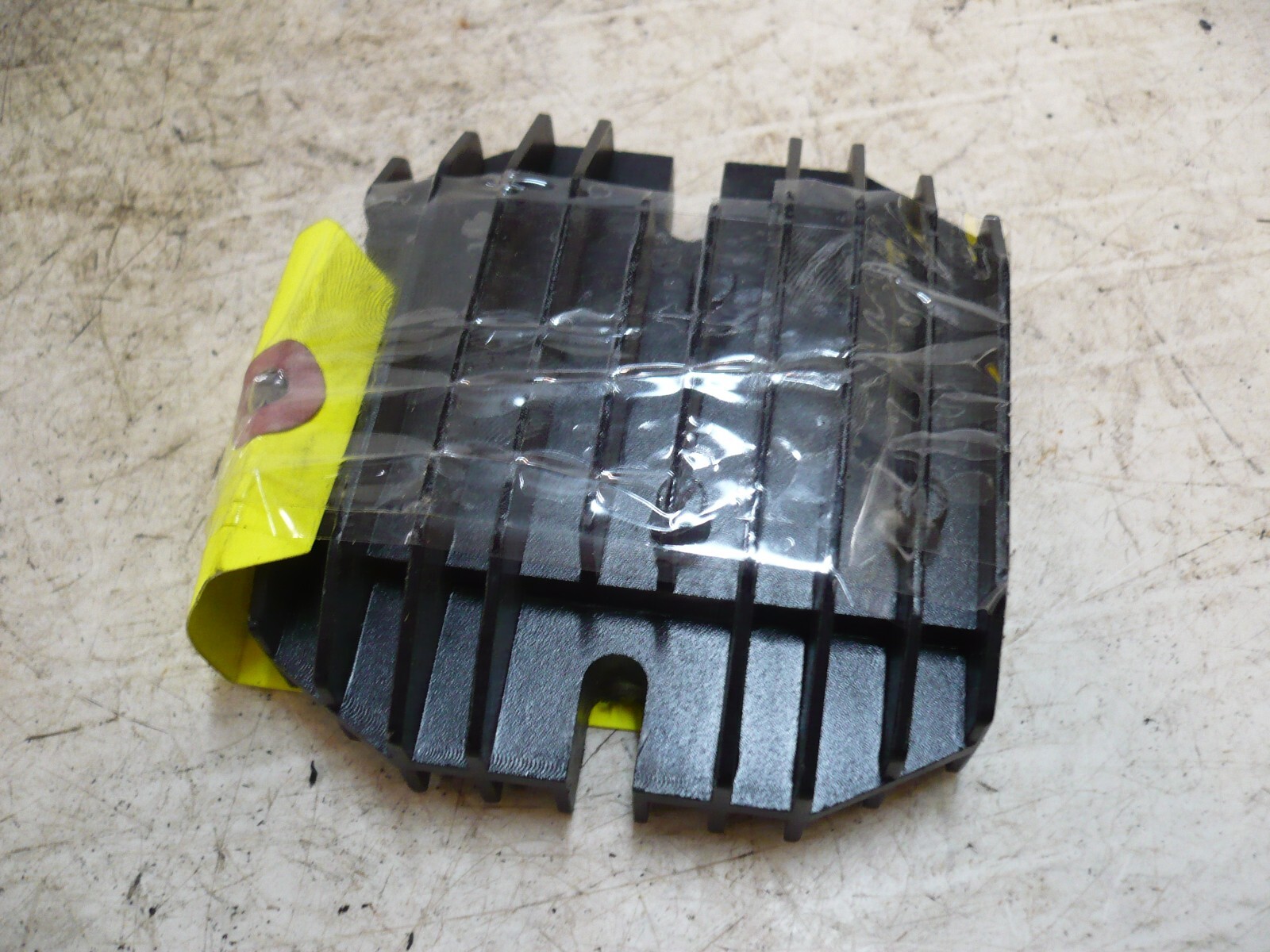 YAMAHA 03-05 YZF R6 RECTIFIER VOLTAGE REGULATOR 4JH-81960-01-00 | eBay