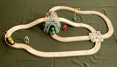 Thomas Wooden Railway MOUNTAIN OVERPASS TRAIN SET Lot Rail & Road ...