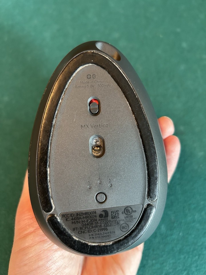 Logitech MX Vertical Advanced Ergonomic Wireless Mouse | Unresponsive ...