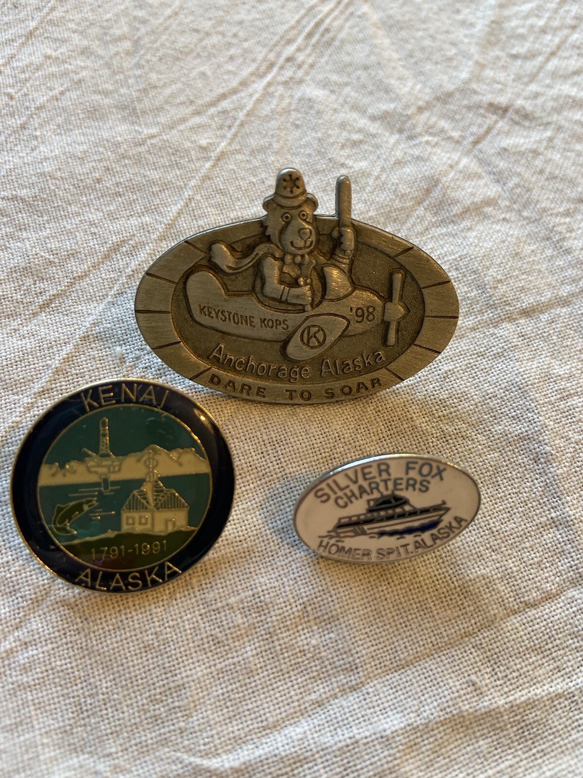 VINTAGE IDITAROD ALASKA BUTTON PINS Lot Of 35 | eBay