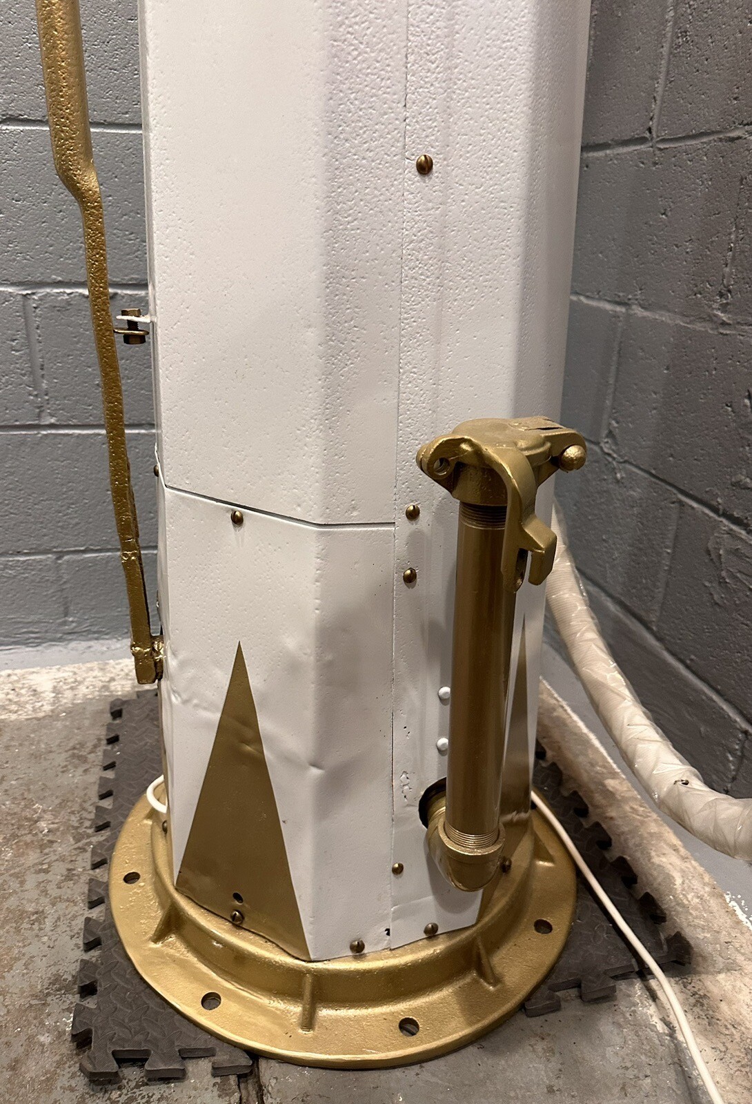 Original Fry model 71 Visible Gas Pump Standard Oil Gold Crown Milk ...