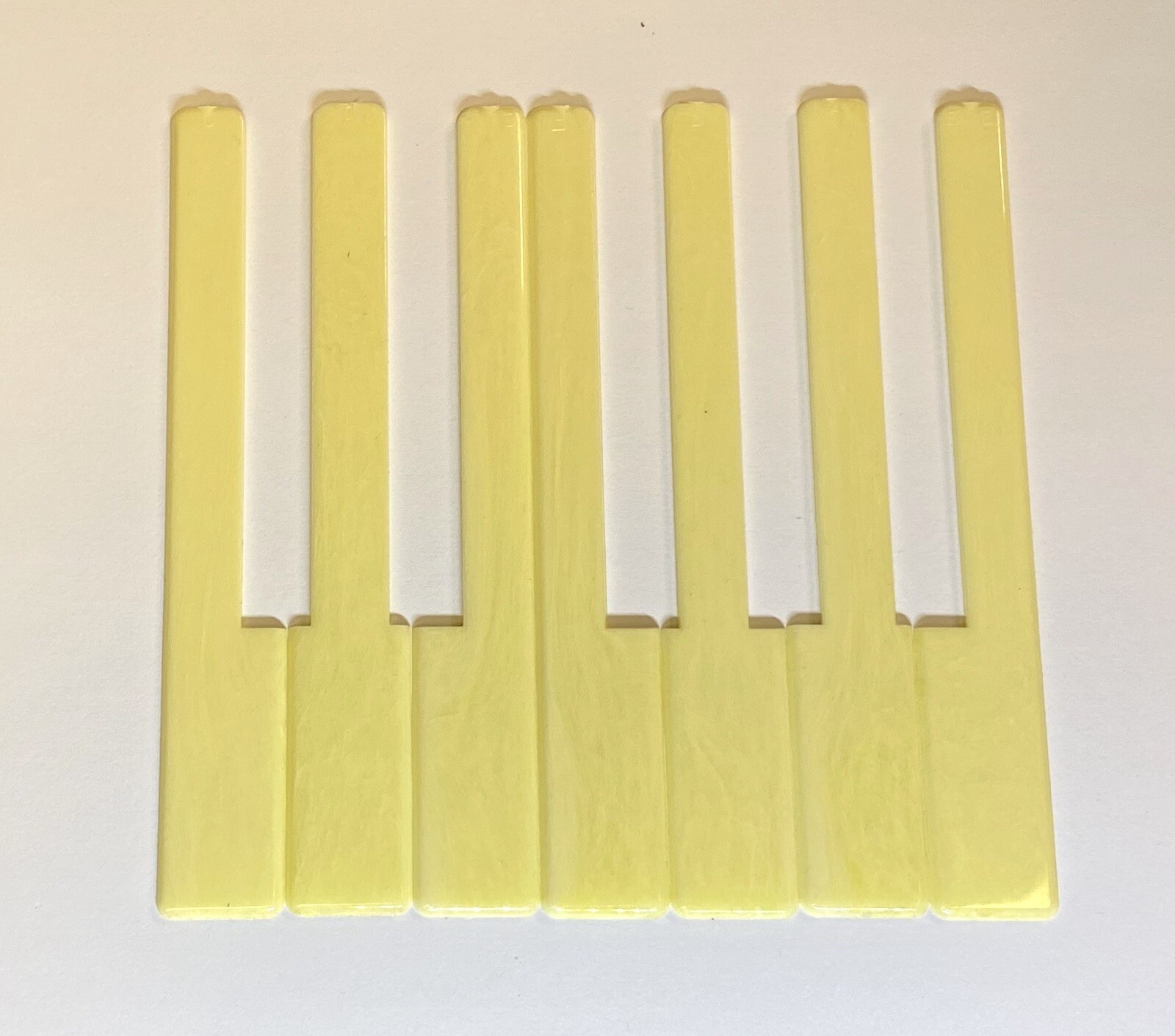 Piano Keytops 1 Octave Sim.Ivory Grained Gloss Yellow Key Tops, 2" Long ...