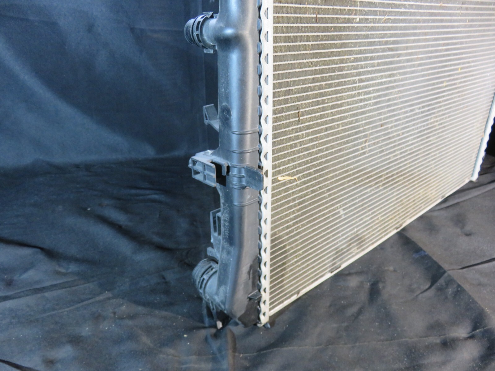 Mercedes Benz C300 Engine Cooling Radiator 17 20 A0995002103 W205 M274 ...