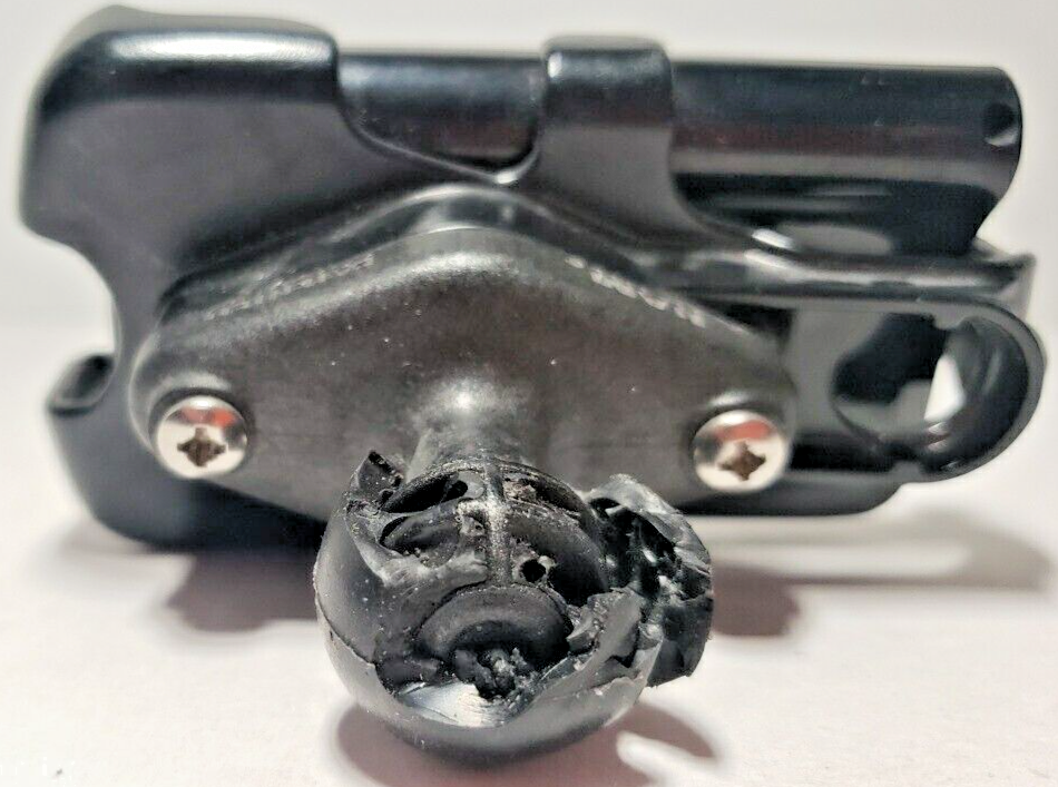 Swami 3000 Golf GPS/Rangefinder Izzo Golf Charge & Play Insta-Lok ...