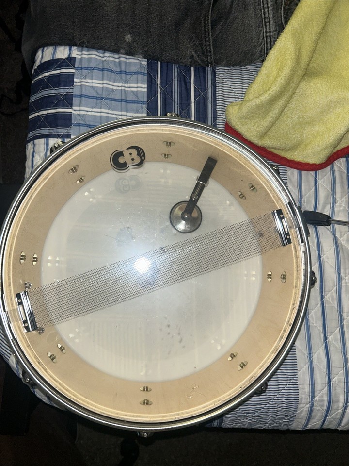 CB kaman student model black snare drum with case and stand "No Sticks ...