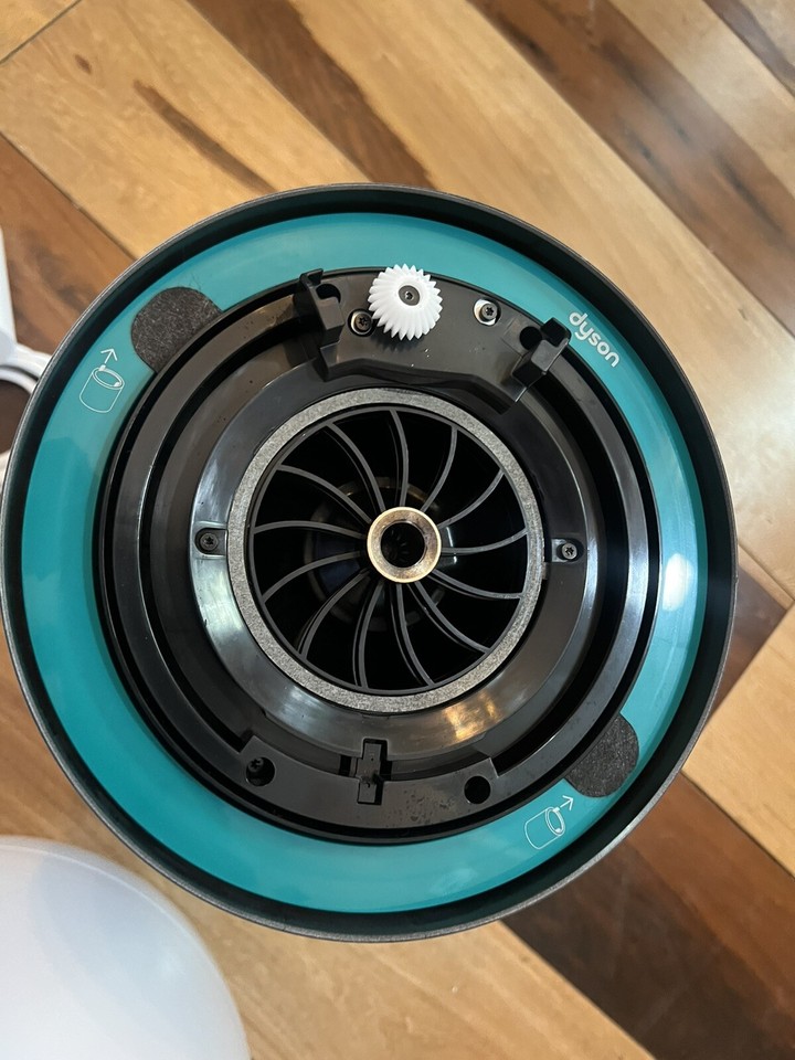 Dyson Pure Cool Me Personal Air Purifier Core Flow Fan - White/Silver ...