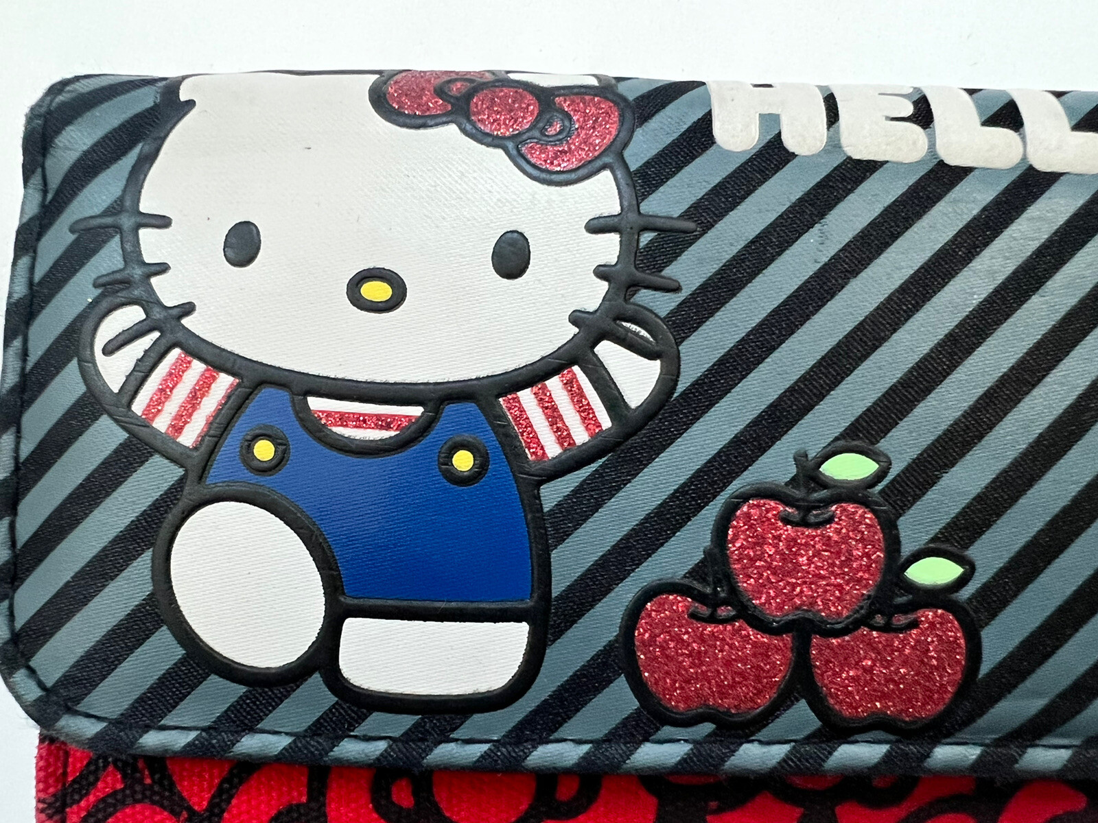 Loungefly Hello Kitty Red Apple Wallet - Gem
