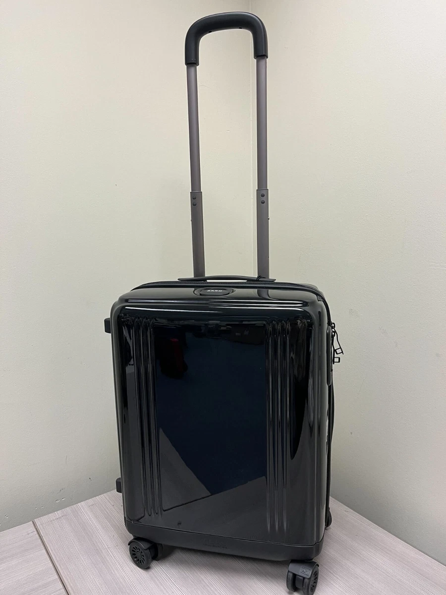 Zero Halliburton Carry On