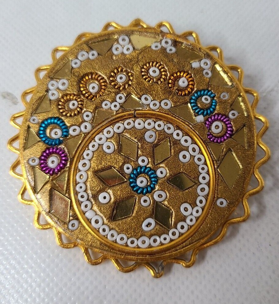 Vintage Gold Medallion Ornate Brooch Pin Porcelain In… - Gem