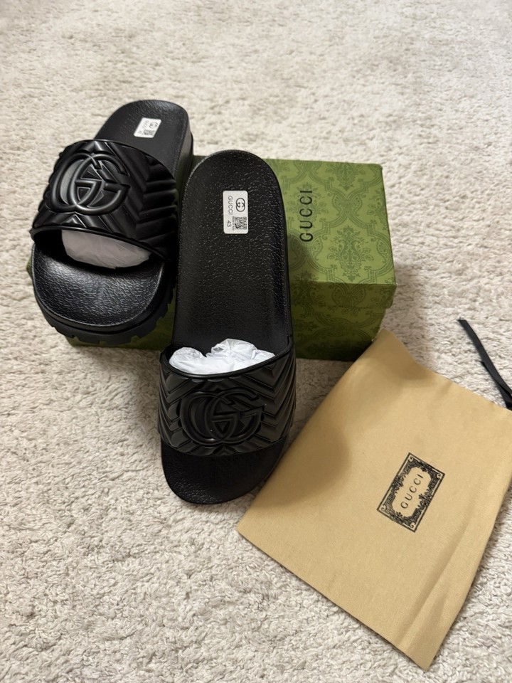 Men's Gucci locking G rubber pool slides size 8 made in Italy | eBay UK