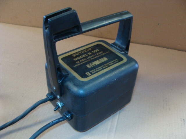 Spectronics Spectroline Model B-100 Longwave UV Black Light Lamp ...