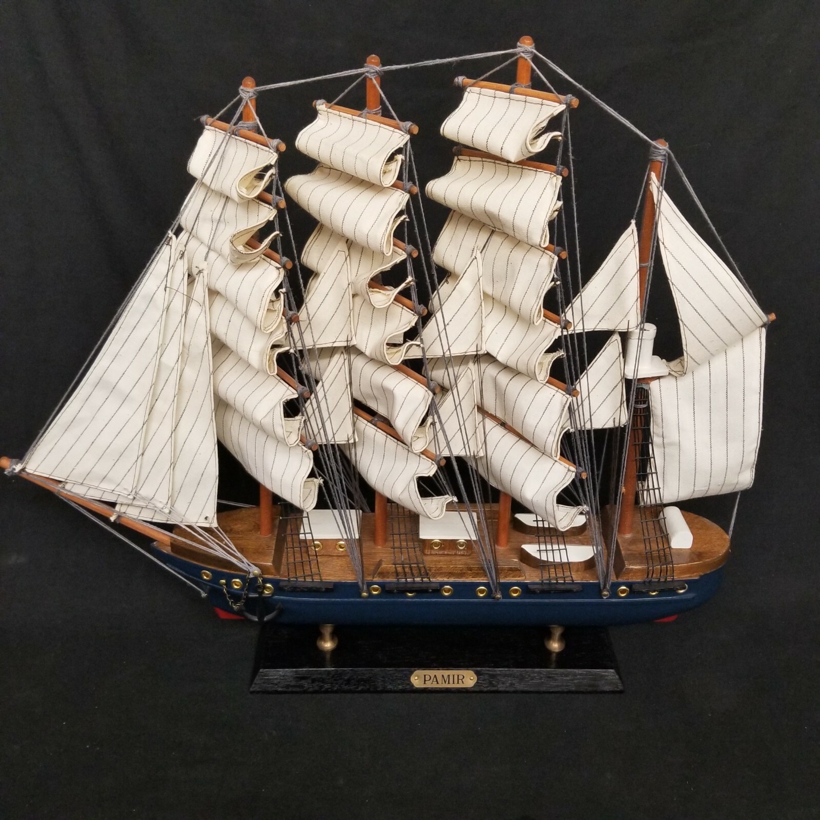Heritage Mint The Pamir Model Boat by Tall Ships of the World ...