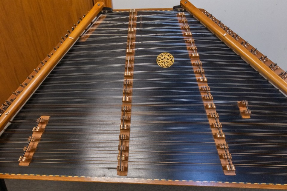 2003 Nicholas Blanton Rizzetta Extended Range Electric 19/20 Hammered ...