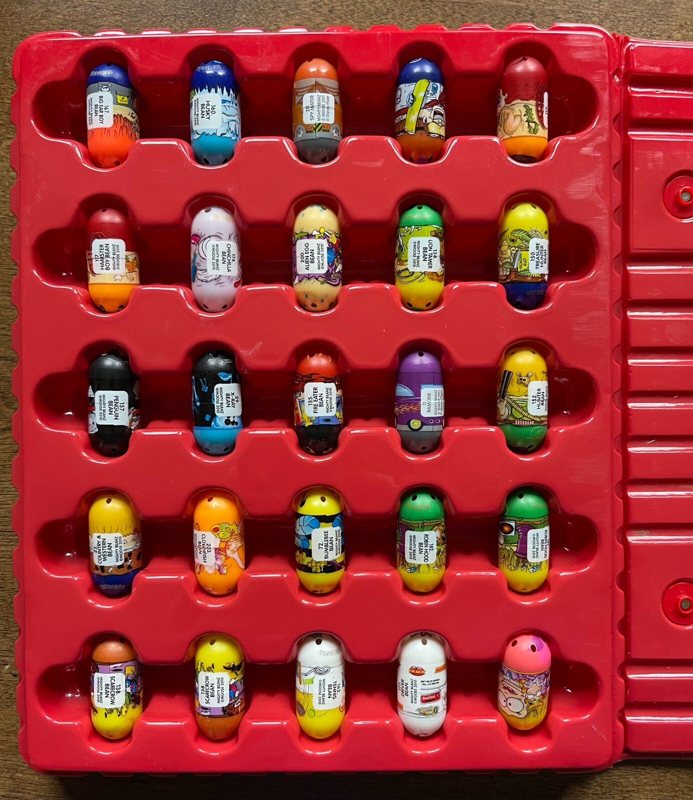 50 Mighty Beanz lot with Red Series 2 Case | eBay