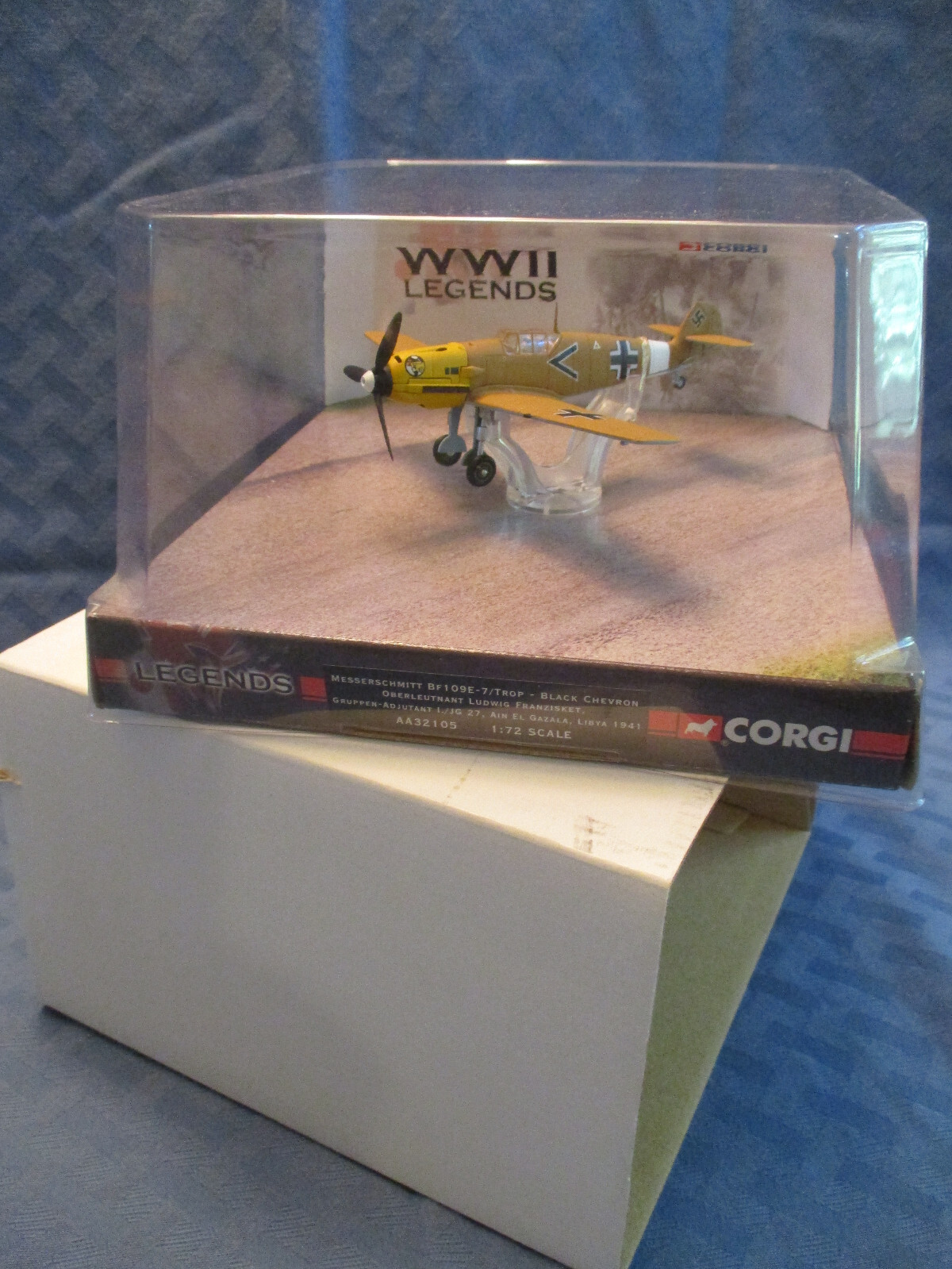 Corgi WWII Legends Messerschmitt BF109E-7/Trop Black Chevron 1941 ...