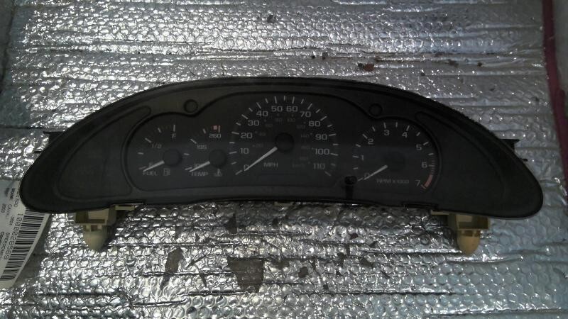 2000-2005 Chevy Cavalier Speedometer Instrument Cluster Tachometer ...