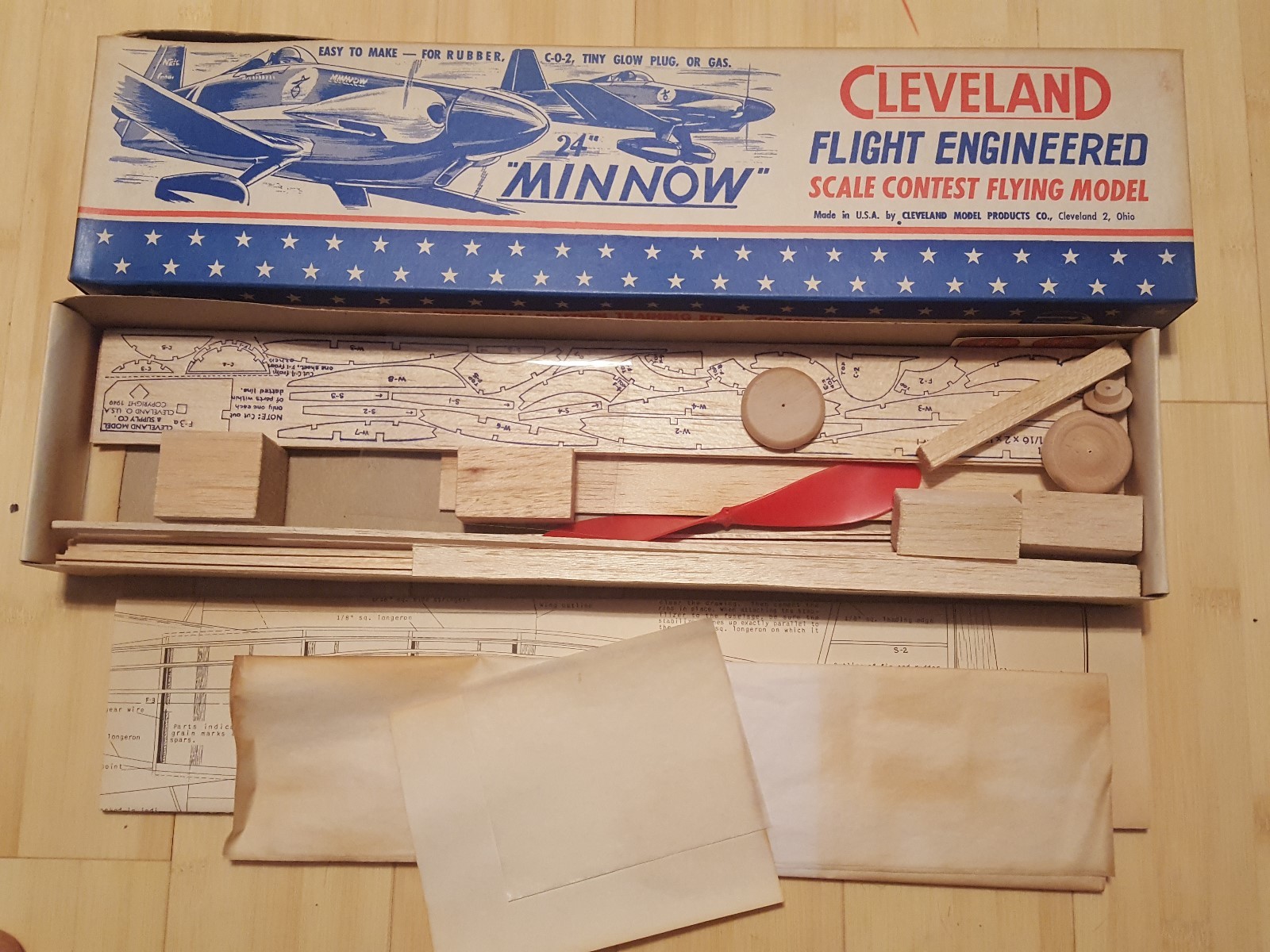 Cleveland Minnow Racer Flight Engineered Flying Model Kit IT-116 | eBay