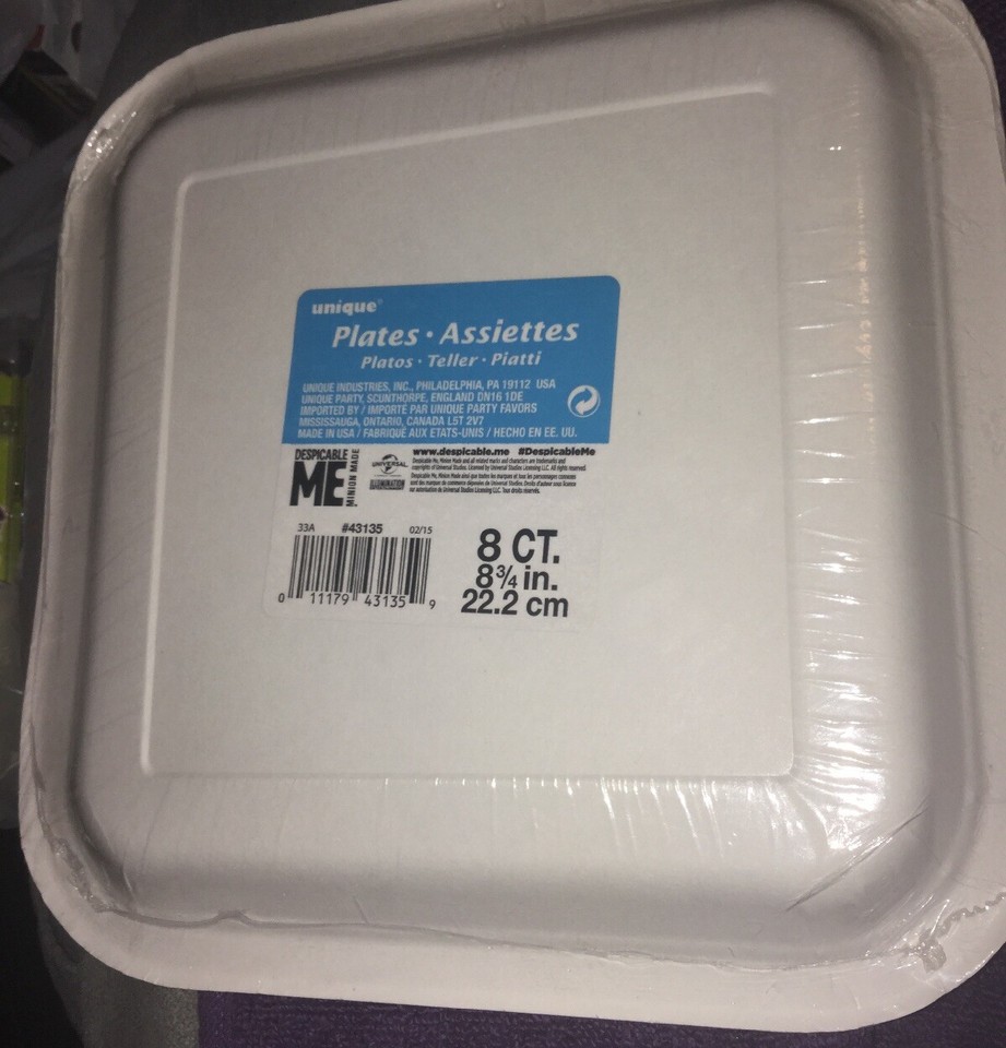 Despicable Me Minions Square Plates & Cake Decoration Birthday Candies ...