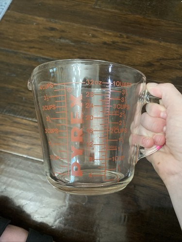 Pyrex 4-Cup D handle 532 glass measuring cup 1-quart USA red lettering ...