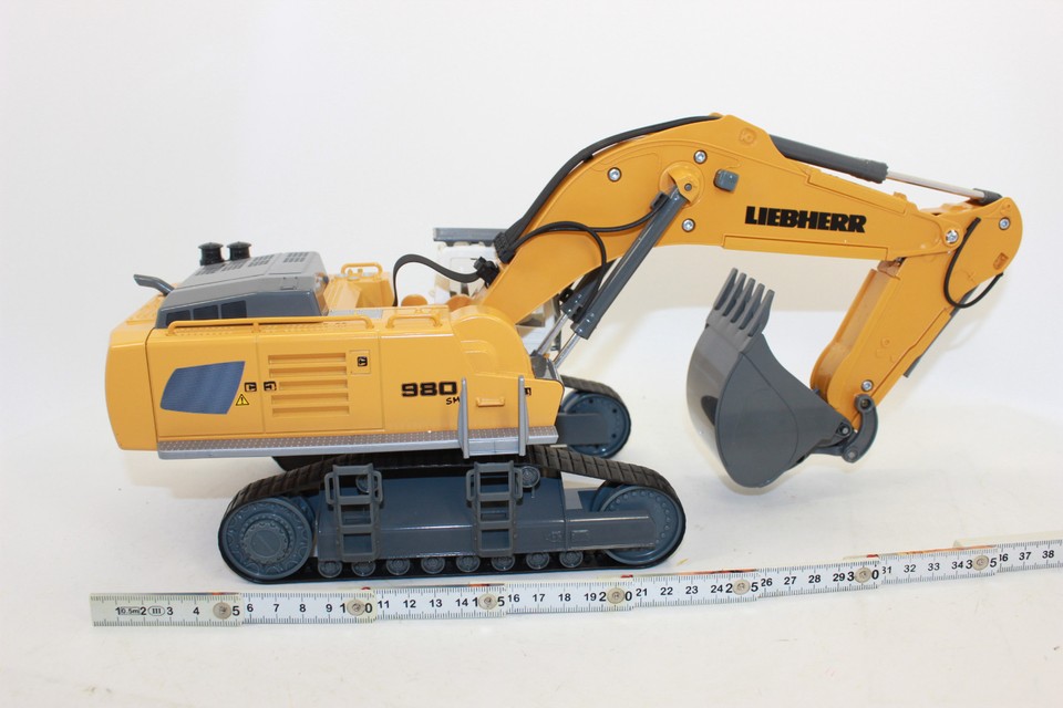 Siku 6740 Liebherr R980 SME Crawler Excavator + Bluetooth App + Control ...