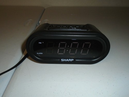 Sharp AccuSet Alarm Clock with Display Dimmer Automatic Time Set SPC ...