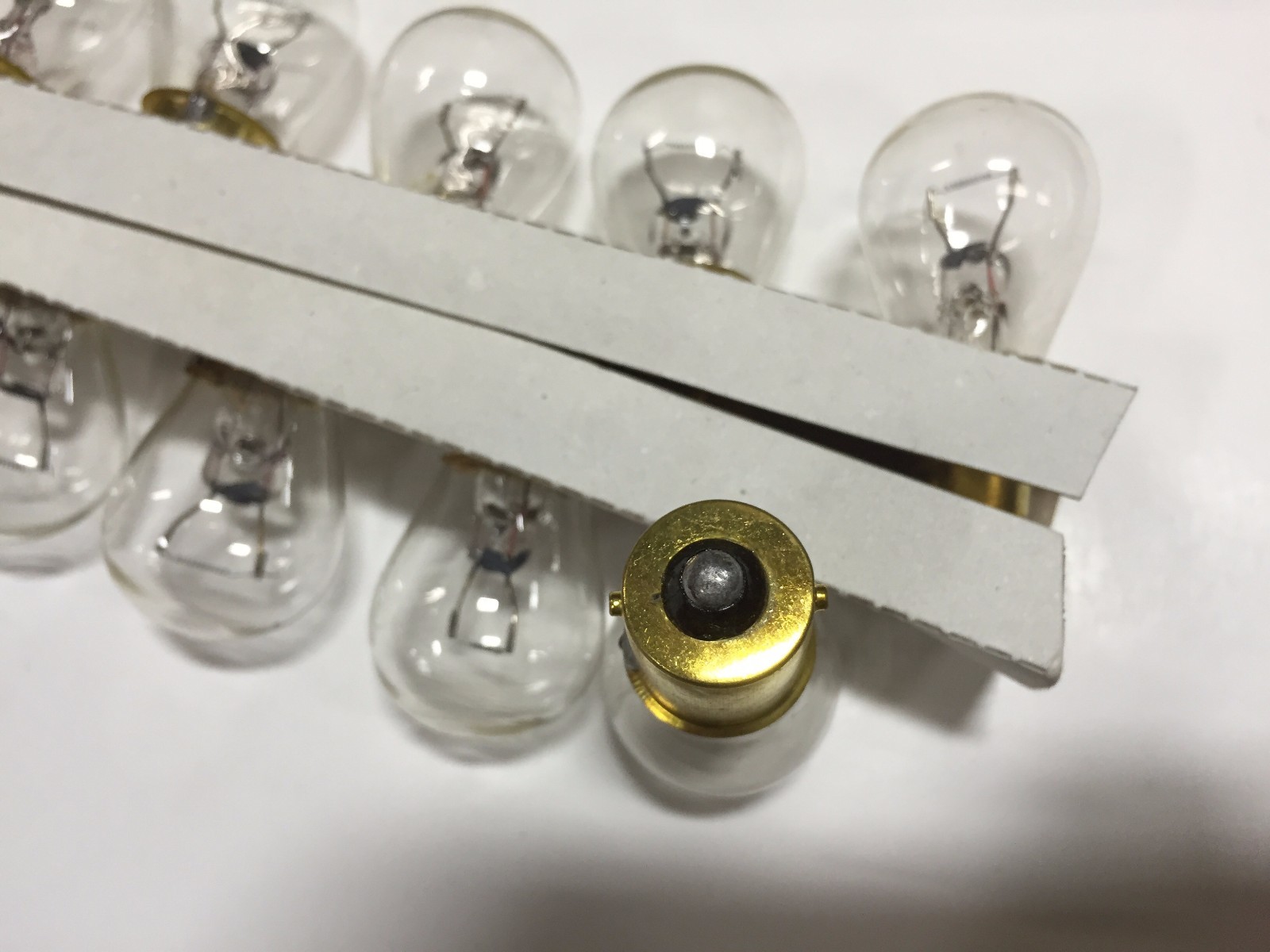 20pcs of 1141 Miniature Lamp Auto Light Bulb Car Truck 24v BA15s 1056 ...