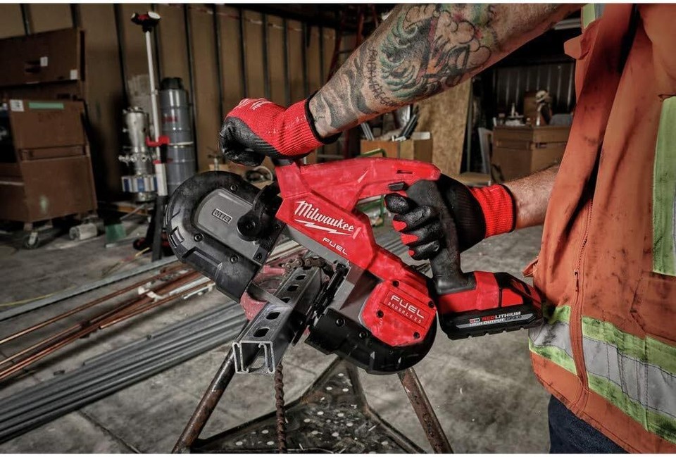 New Milwaukee 2829-20 M18 FUEL Lightweight Compact Cordless Band Saw ...