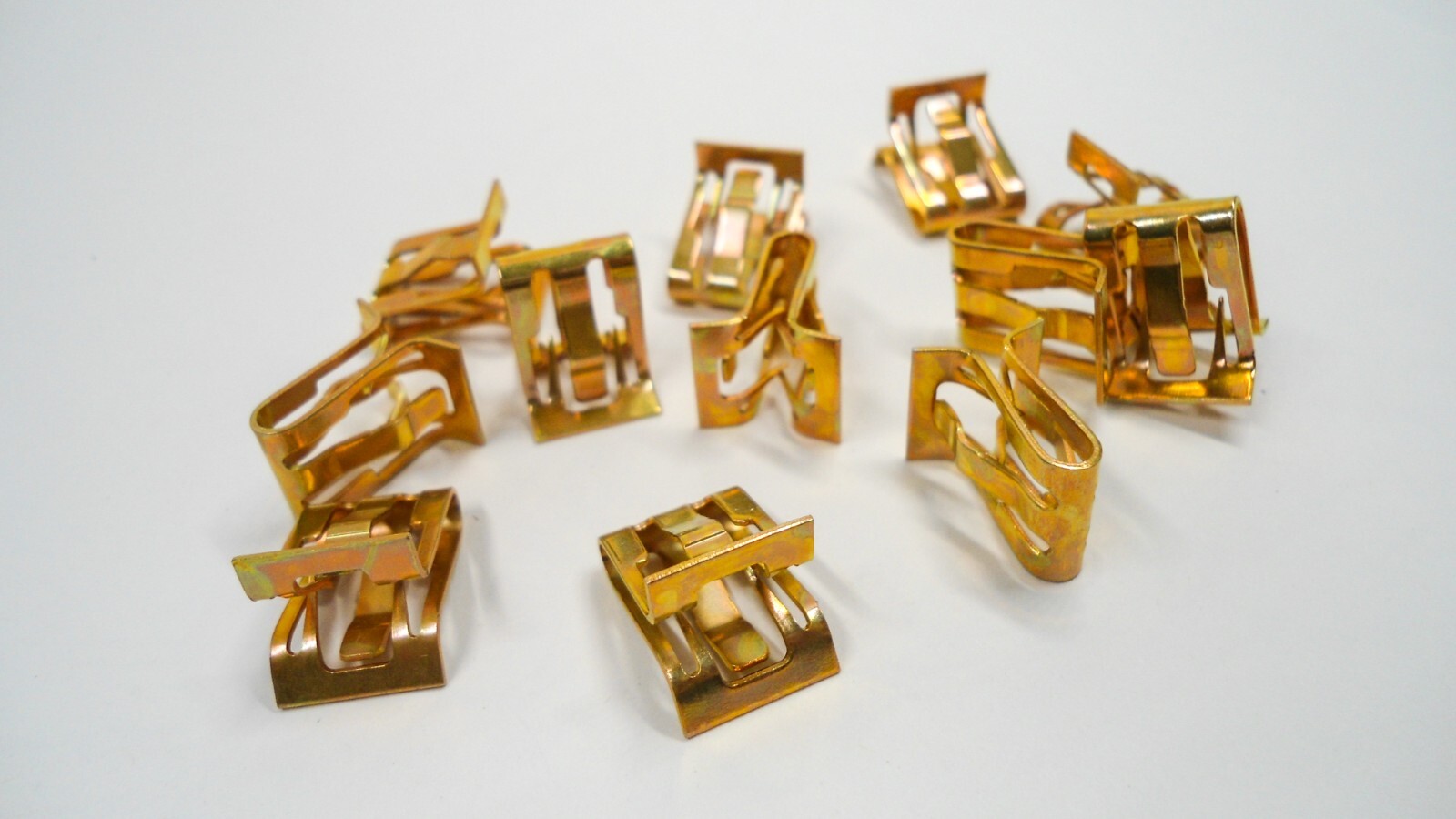 12 PILLAR TRIM/RADIATOR GRILLE CLIPS! 11589329 FITS EQUINOX TRAILBLAZER ...