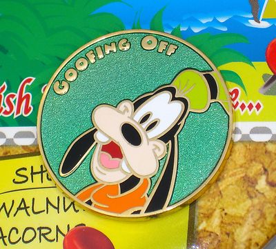 LE Disney Pin Mystery Button Collection Goofy Goofing Off Classic Green ...