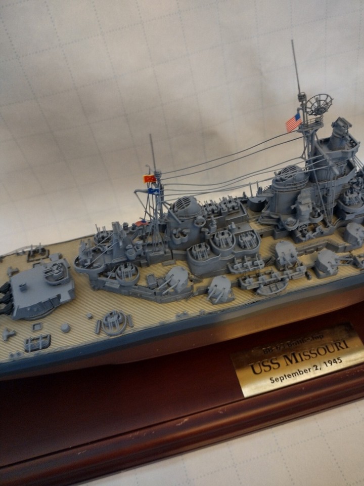 WW2 Battleship USS MISSOURI 1945 Metal Hull Model Pearl Harbor World ...