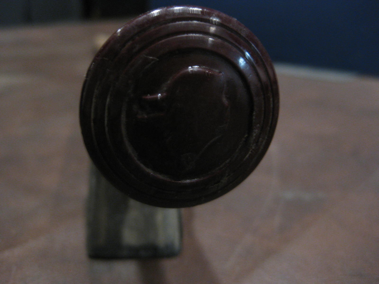 MW.33: ANTIQUE BAKELITE HANDLE w/ EMBLEM ENGRAVED FOLK ART WALKING ...