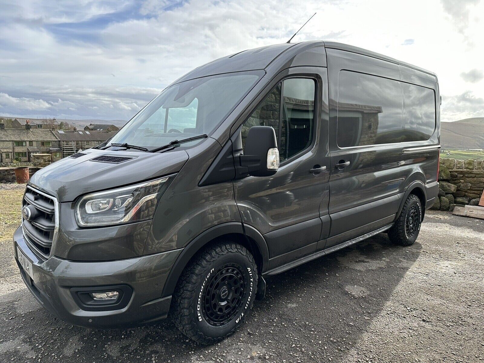 17" Swamper Alloy Wheels Volkswagen Crafter 5 Stud + BF Goodrich Tyres ...