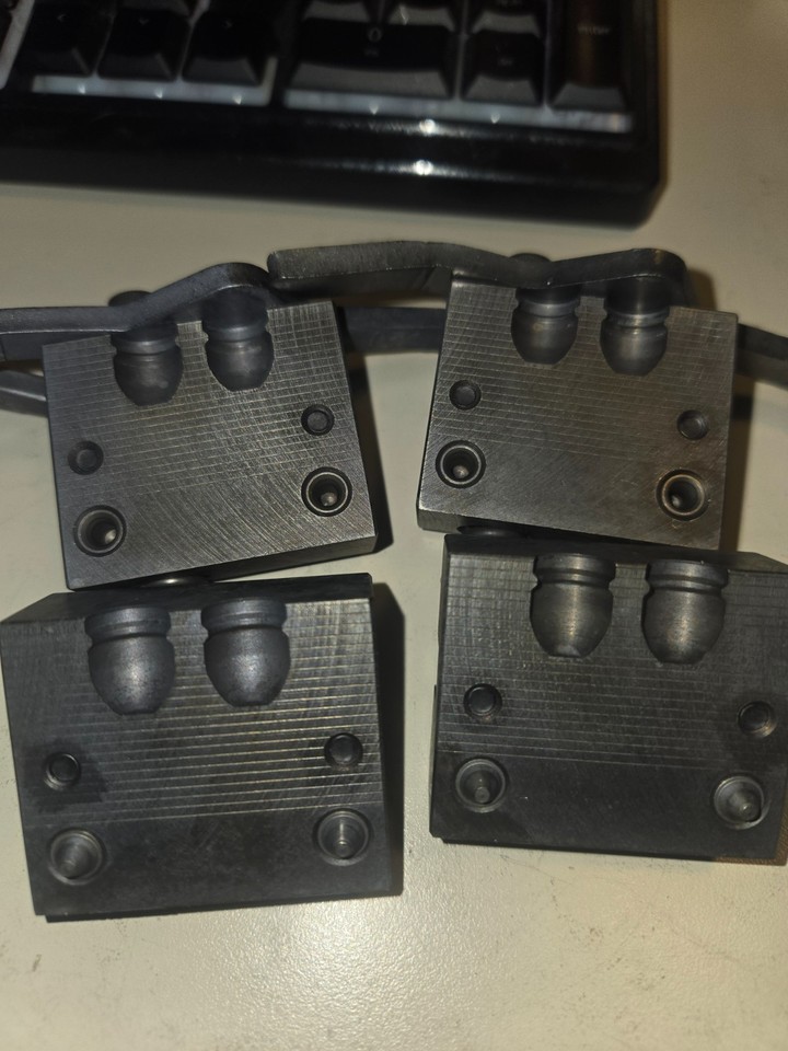 Magma Engineering 2 cavity bullet casting mold 40 10mm 140 RNFP | eBay