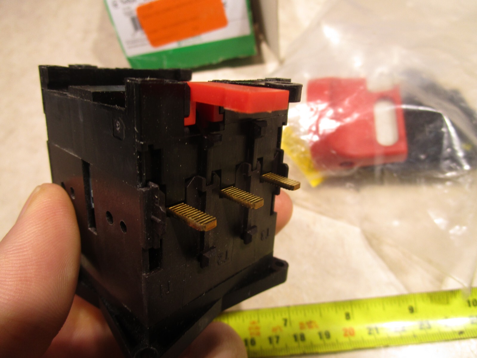 SCHNEIDER ELECTRIC VCF2 EMERGENCY STOP 690 VAC OPERATING VOLTAGE, P0225 ...