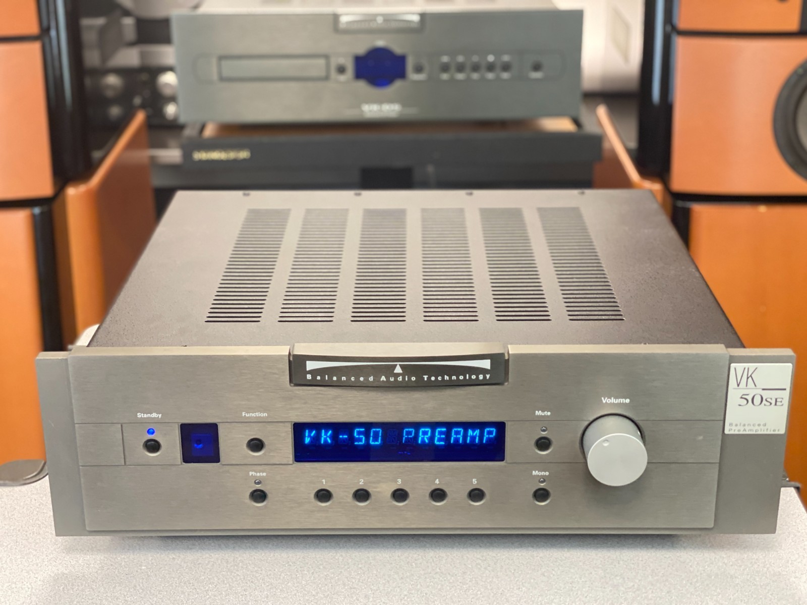 Balanced Audio Technology (BAT) VK-50SE Tube Preamplifier XLR in ...