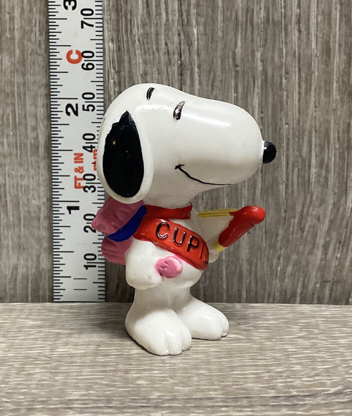 PEANUTS 2'' PVC UNITED FEATURE SYNDICATE Whitman's SNOOPY as Cupid Red ...