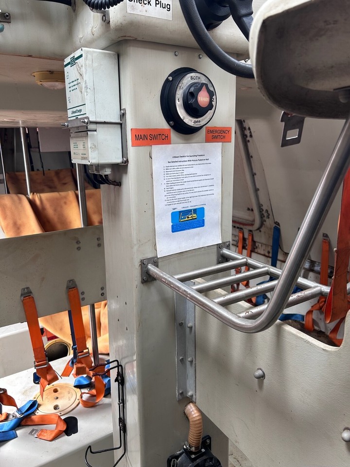 Norsafe Lifeboat 75 Person Off Oil Rig Type JYN85F Diesel Powered 2008 ...