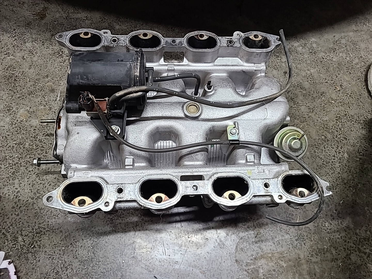 2003-2010 Toyota 3UZ-FE Lexus SC430 4.3 L V8 Air Intake Manifold | eBay