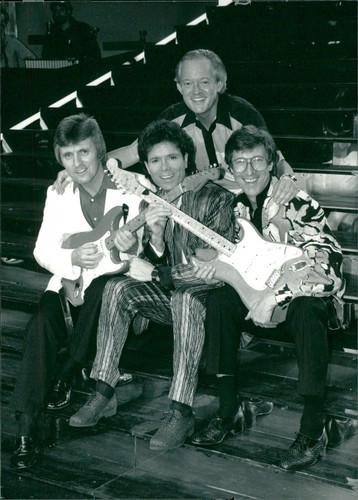 Cliff Richard, sångare England - Vintage Photograph 789540 | eBay