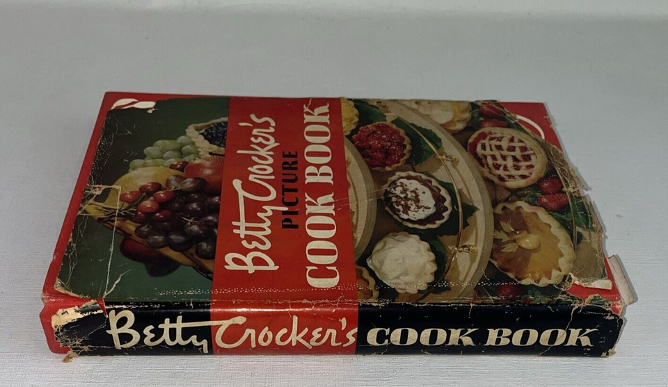 Vintage Betty Crocker's Picture Cook Book 1950 First Edition | eBay