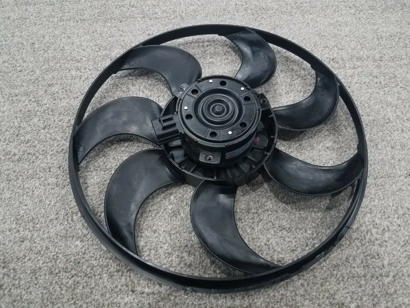 2013 Ford Taurus limited fwd 3.5L cooling fan blade with motor OEM | eBay