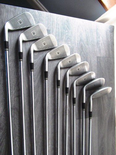 Mizuno axis PCS Irons 3 to 9 + PW & SW + SUNDAY SPORTS BAG | eBay UK