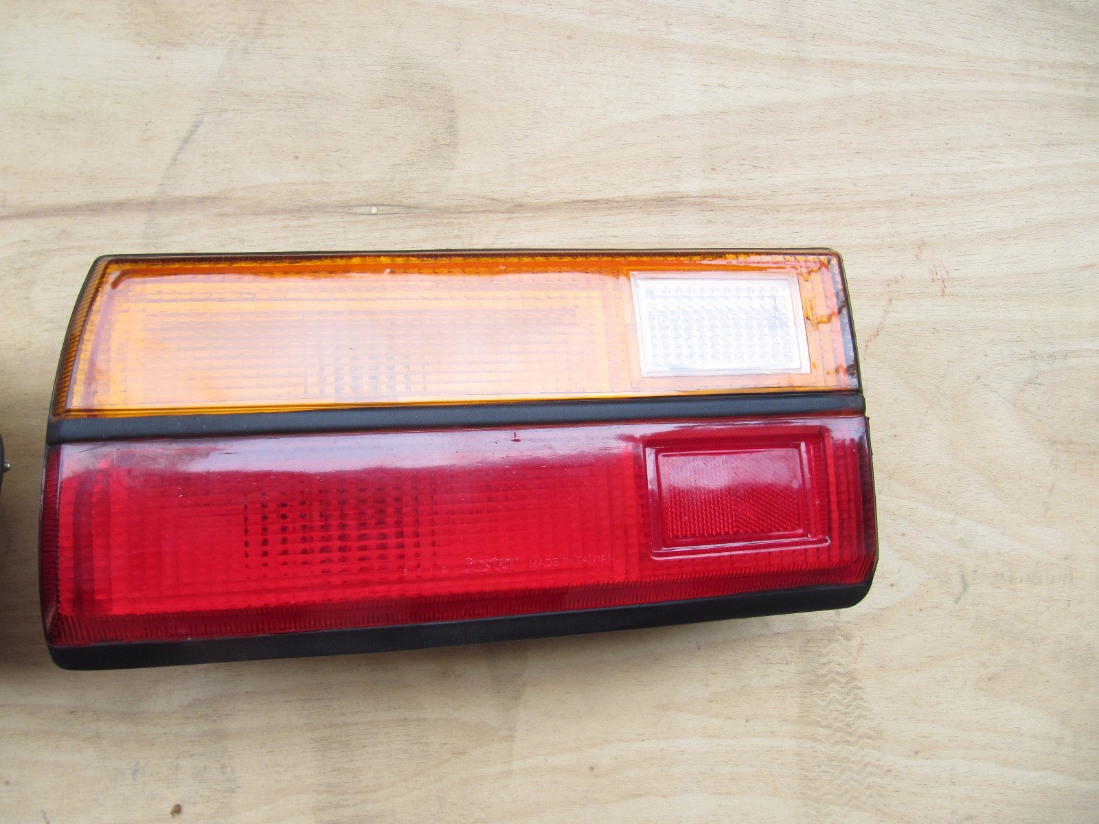 Tail Lights Rear Lamps for Nissan Datsun Sunny 210 B310 B311 1980-82 ...
