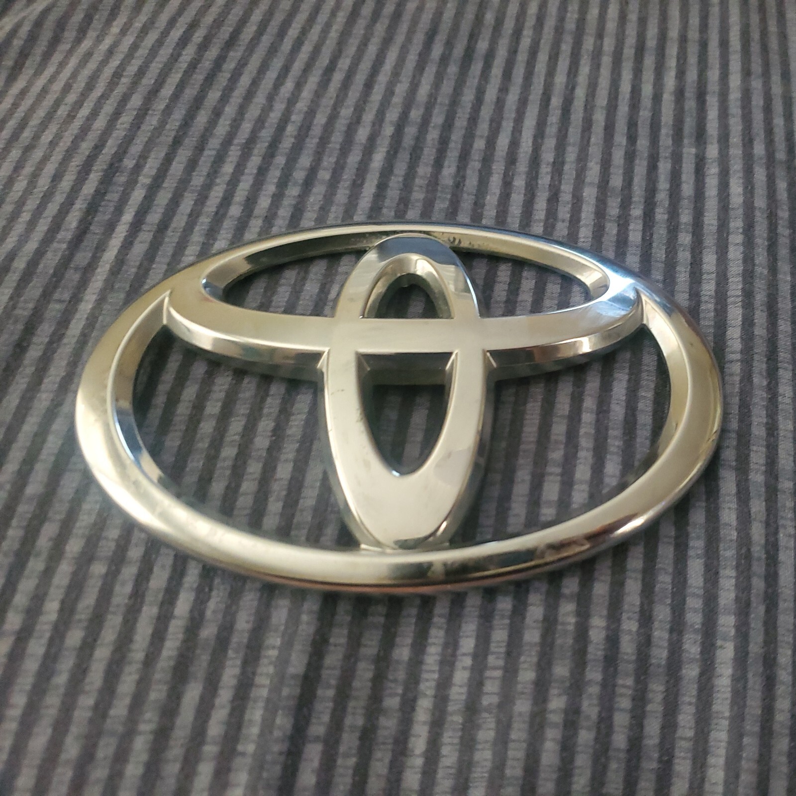 TOYOTA REAR TRUNK EMBLEM SYMBOL 90975-02072 90975-02064 502128 Used ...