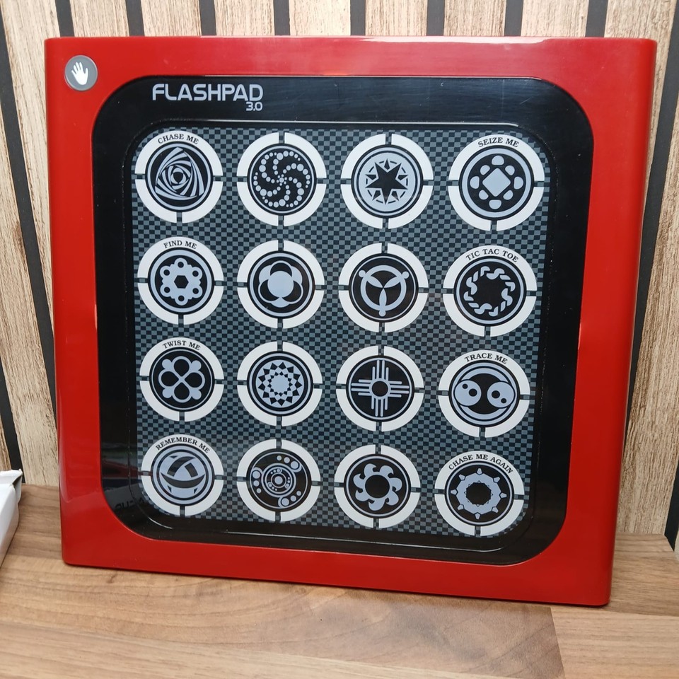 FlashPad 3.0 Touch N Go Screen Memory Interactive Electronic Game - Red ...