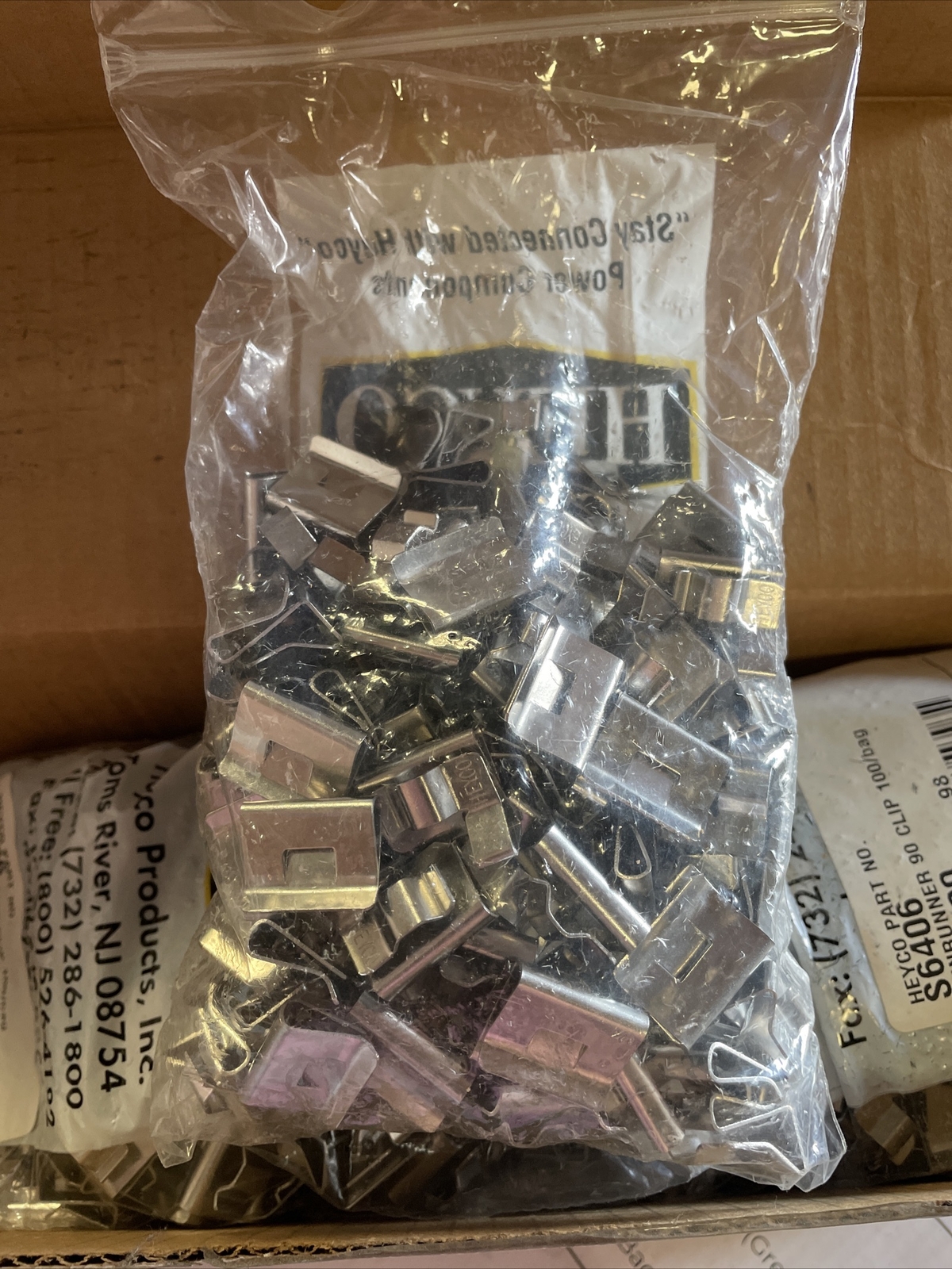 100 Heyco Sunrunner S6406 90 Degree Solar Wire / Cable Clips 304 S/s ...