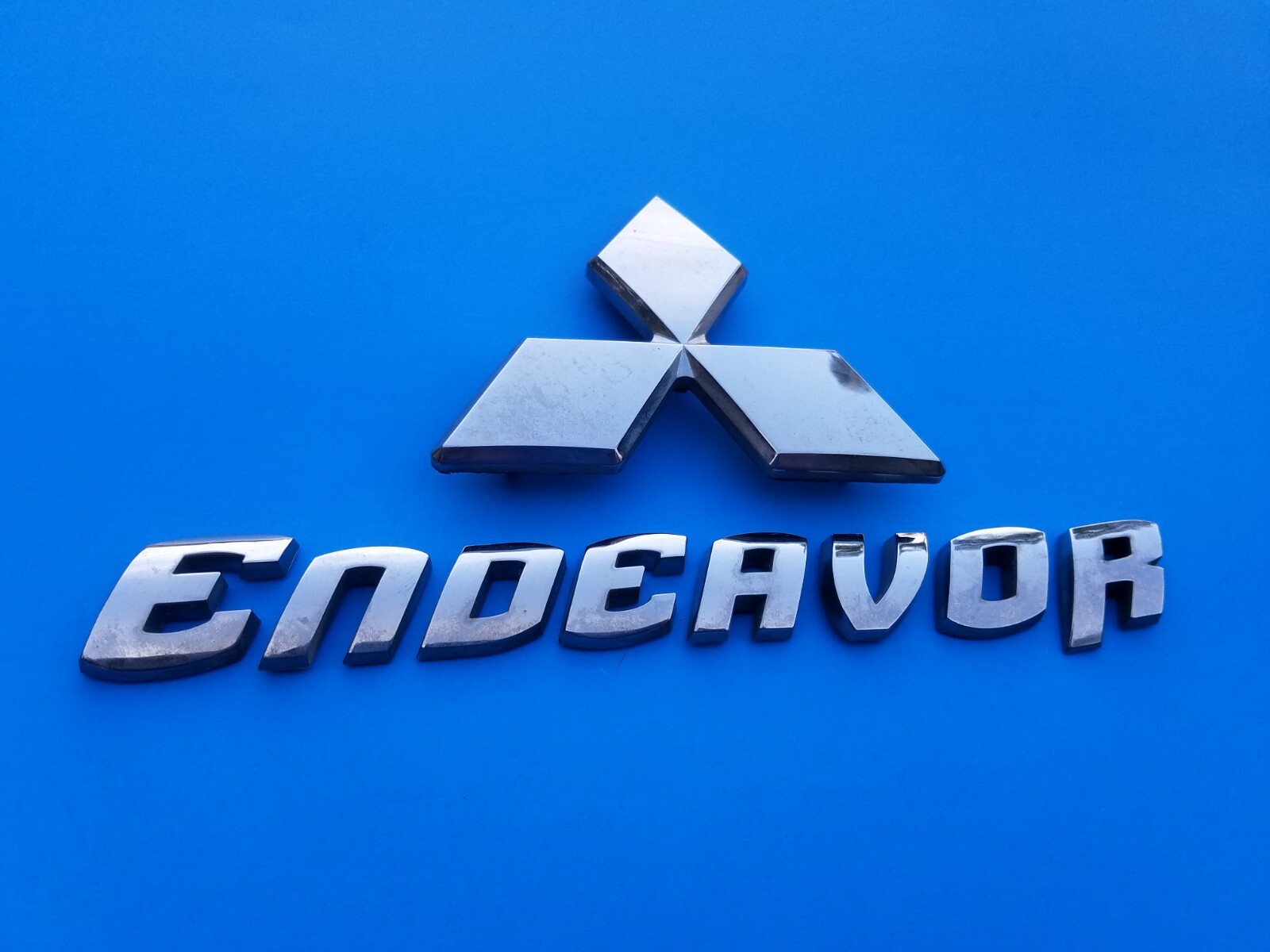 04 05 06 07 08 09 10 MITSUBISHI ENDEAVOR REAR EMBLEM LOGO BADGE SET OEM ...