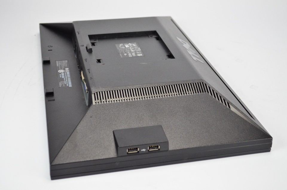 DELL P2011HT 20" Flat Panel LCD Monitor Widescreen 16:9 VGA DVI NO ...