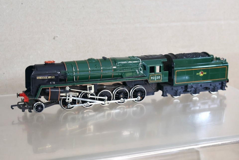 TRIANG HORNBY R861 BR GREEN 2-10-0 CLASS 9F LOCOMOTIVE 92220 EVENING ...