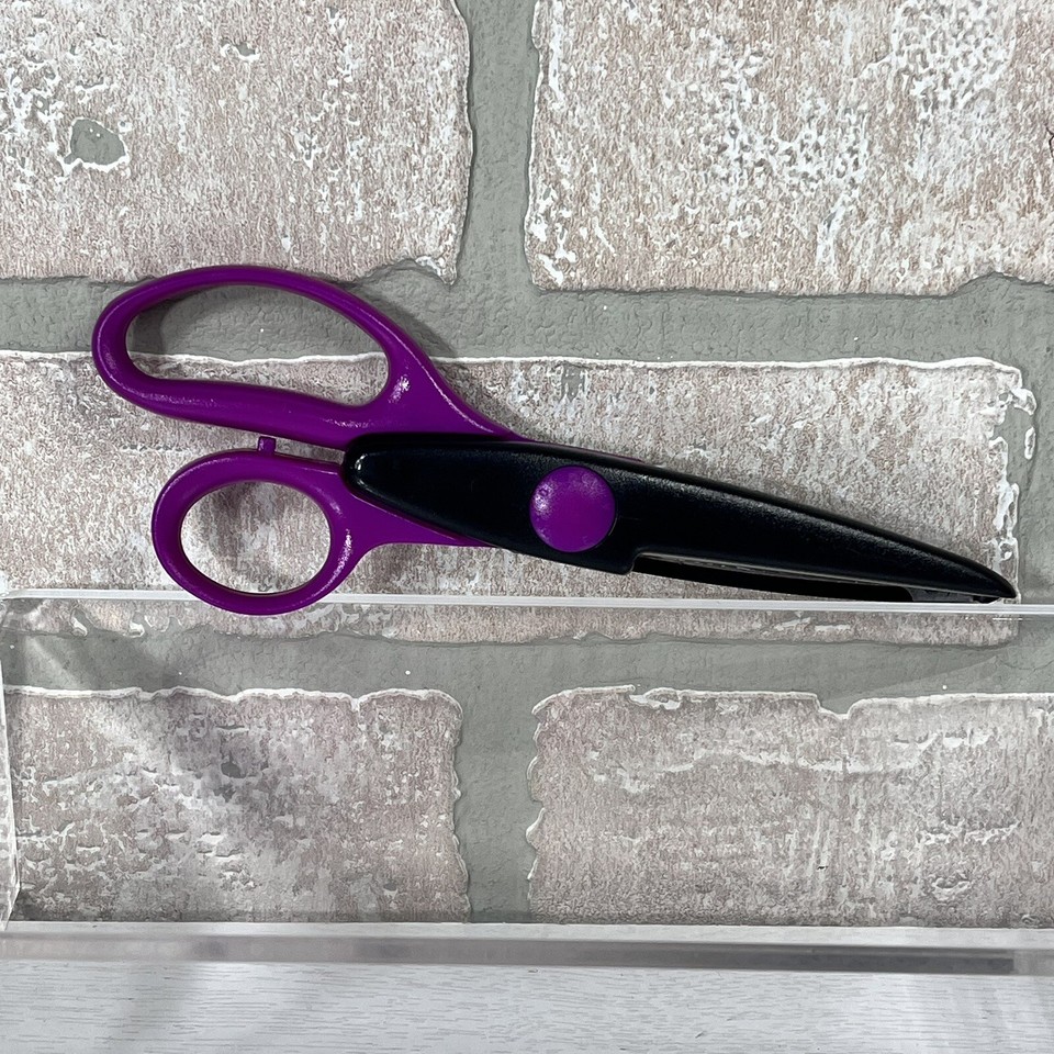 Fiskars Paper Edgers Scallop Edge Scissors Crafts Scrapbooking Crafting ...